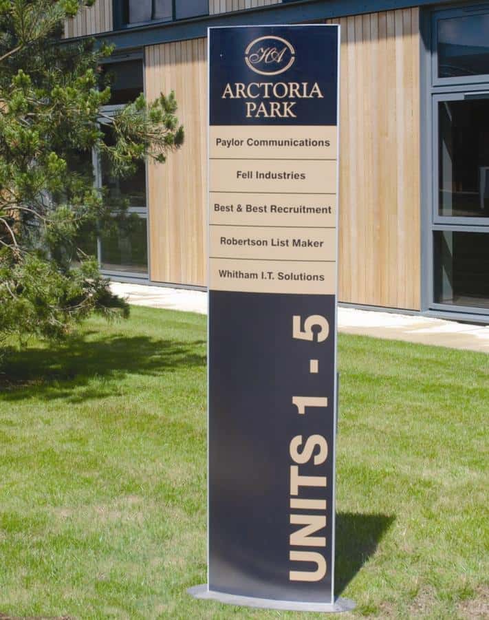 Architech - a brand new curved insert sign system encompassing all ...
