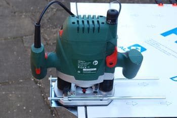 V-grooved, folded edges on Aluminium Composite - Sign Update