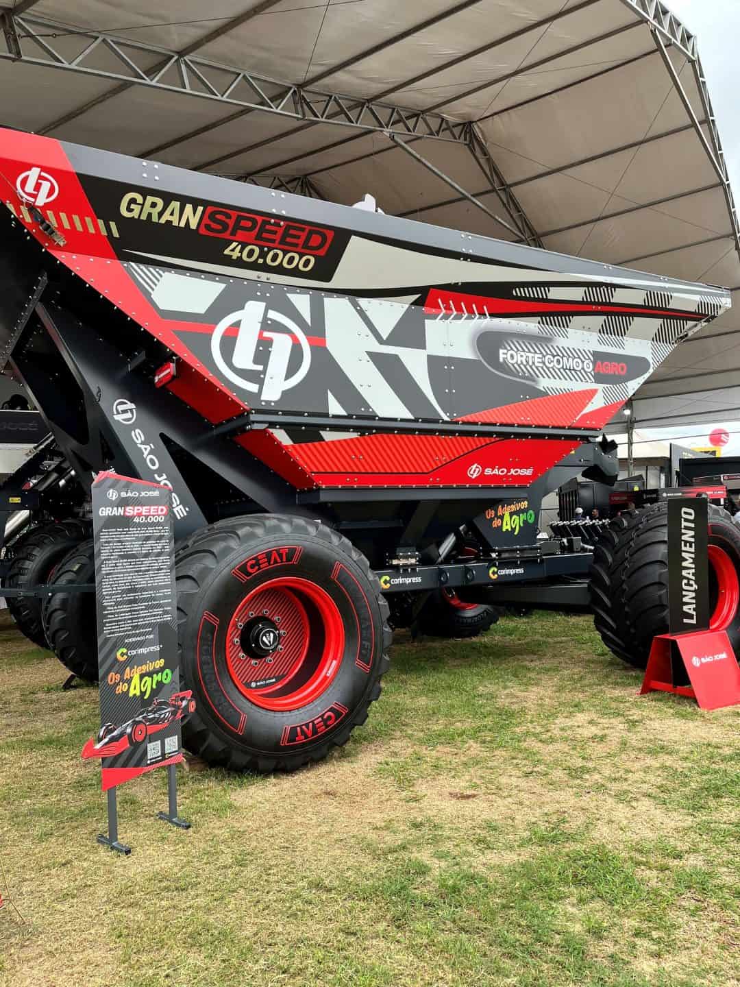 Corimpress creates F1-inspired graphics on gigantic grain loader - Sign ...